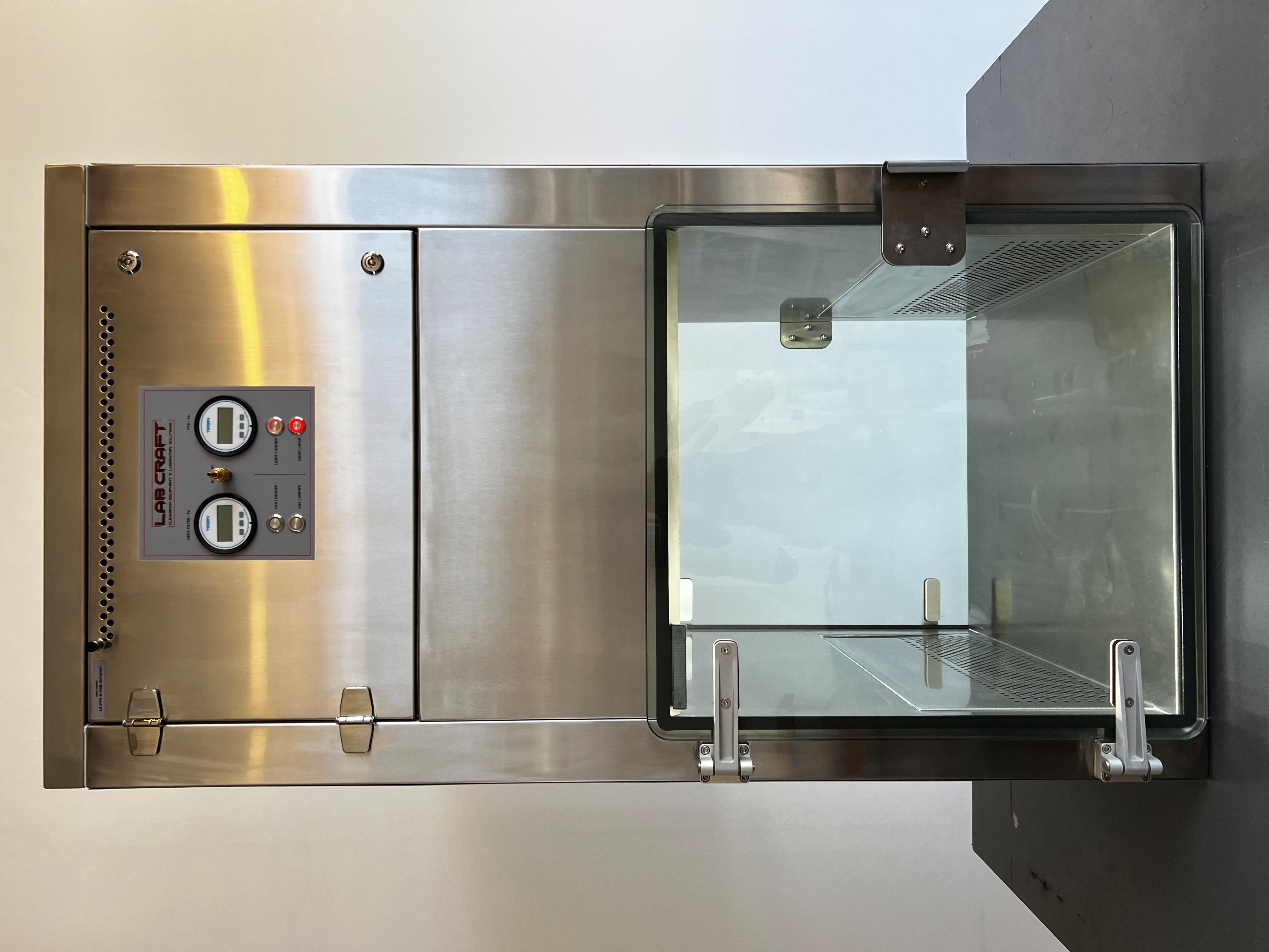 Pass-Through-Hatch (Pass-Box) – Lab Craft